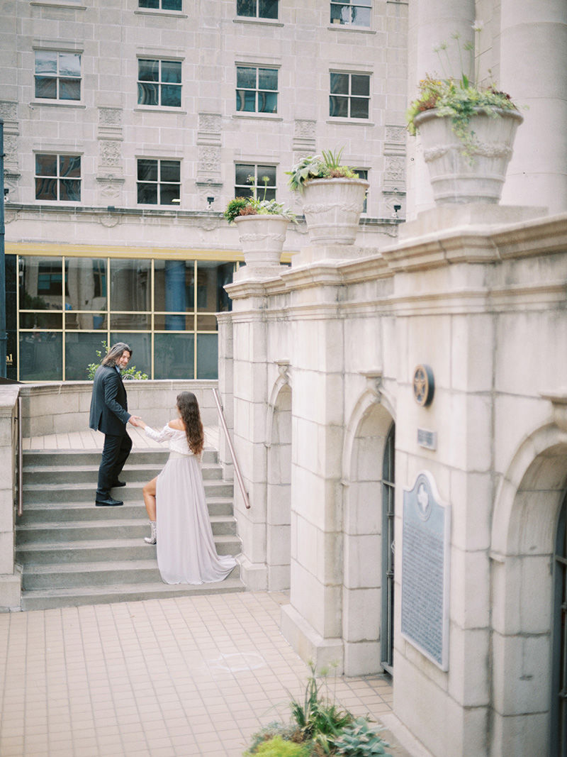 Beautiful Courthouse Elopement at Sundance Square, Fort Worth